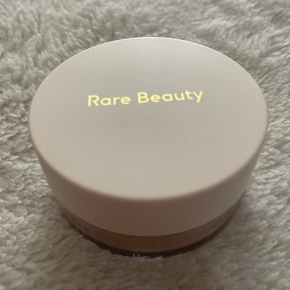 Rare Beauty | Makeup | Rare Beauty Setting Powder | Poshmark